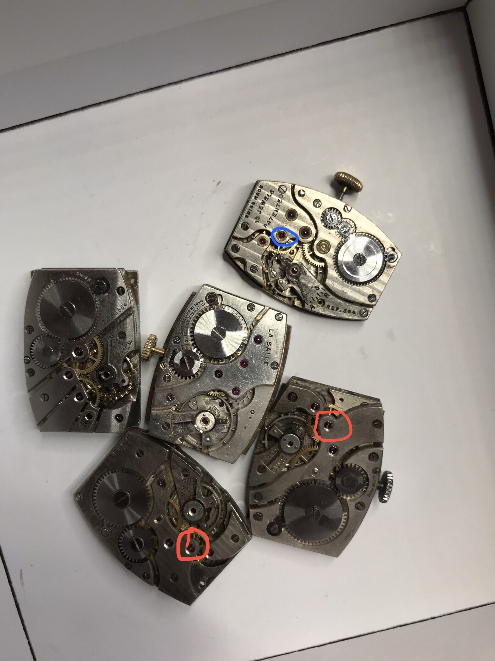 Tank / rectangular watch movement with direct centre second ...