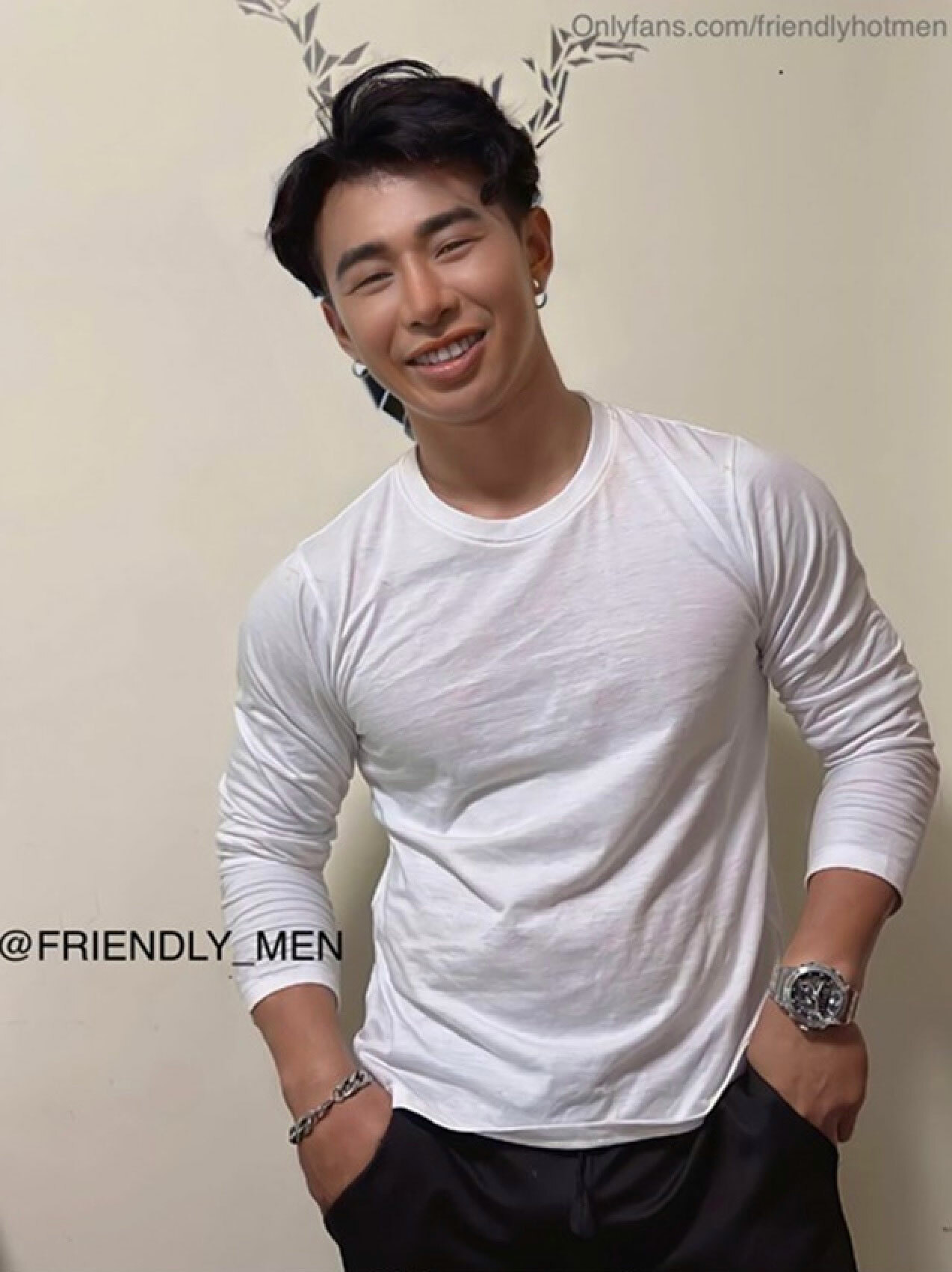 [1080p]OnlyFans @friendly_men | Kung – EMAGAZINE